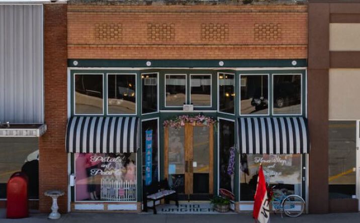 113 W MAIN ST Watonga OK 73772-4227 APN: 060007895 | Crexi.com