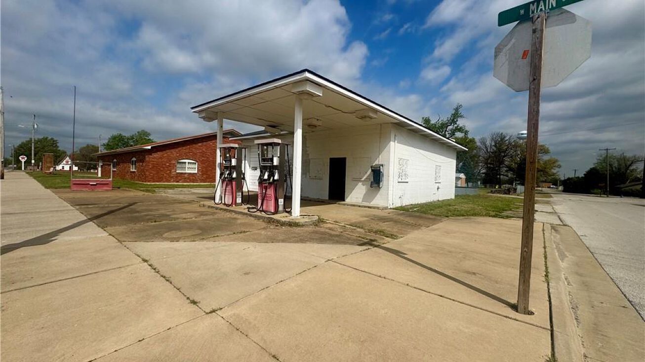 103 W Main Street, Weir, KS 66781 | Crexi.com