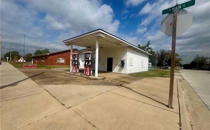 103 W Main Street, Weir, KS 66781 | Crexi.com