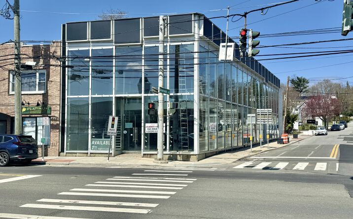 119 E Main Street E, Smithtown, NY 11787 | Crexi.com