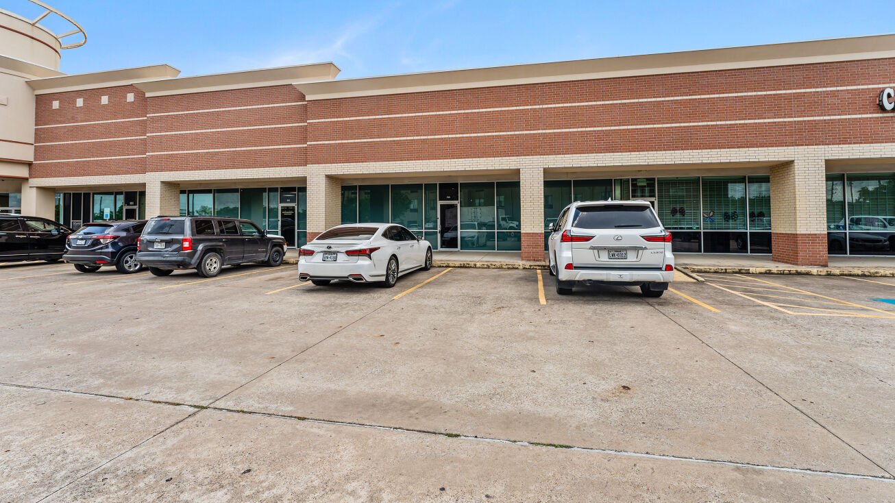 7601 W Sam Houston Pkwy S, Houston, TX 77072 | Crexi.com