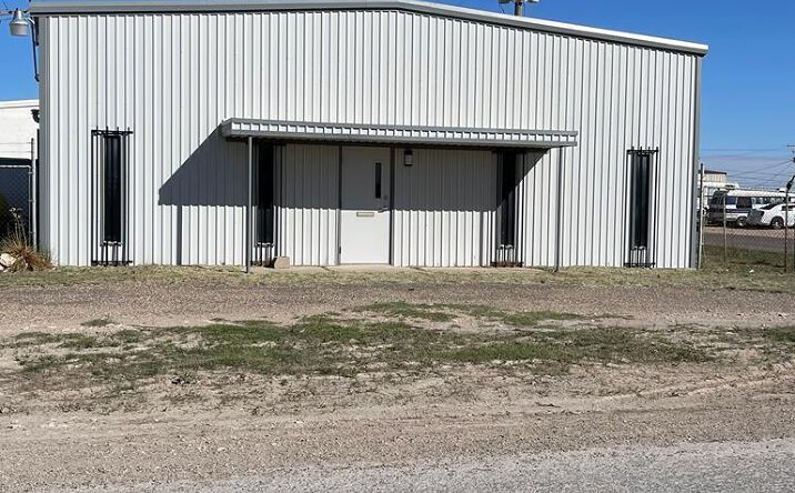 12100 W COUNTY RD Midland TX 79765 APN: R000008626 | Crexi.com