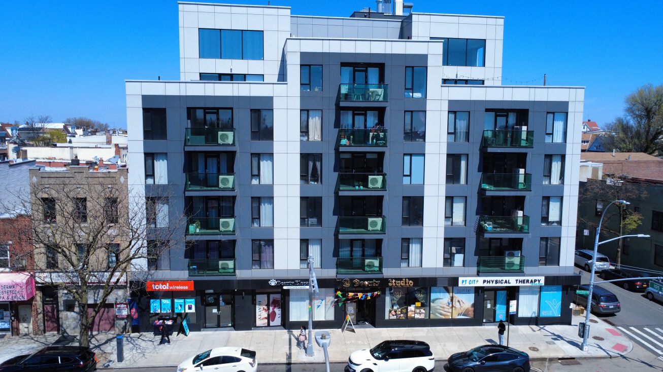 32-52 105th St, Queens, NY 11369 | Crexi.com