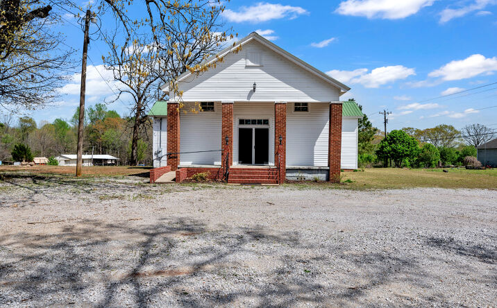 4826 COUNTY RD 217 Hillsboro AL 35643 | Crexi.com