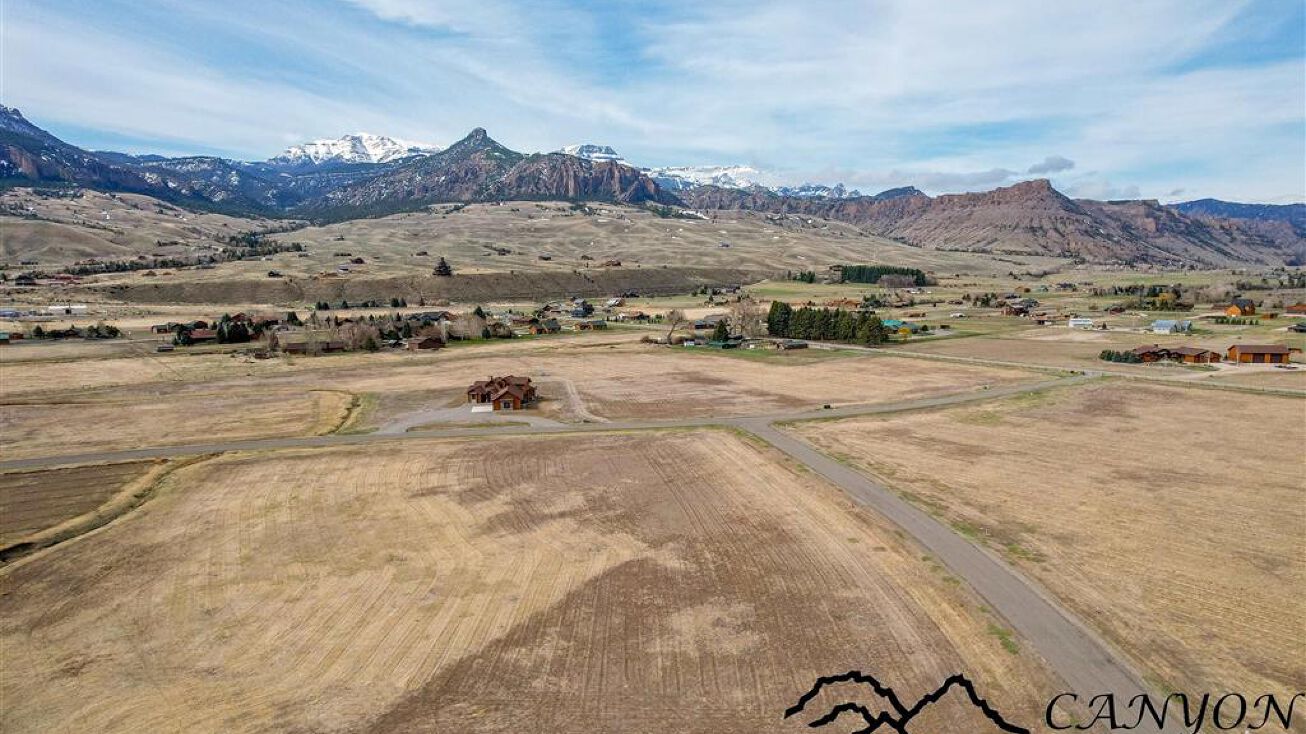 136 Copperleaf Dr, Cody, WY 82414 | Crexi.com