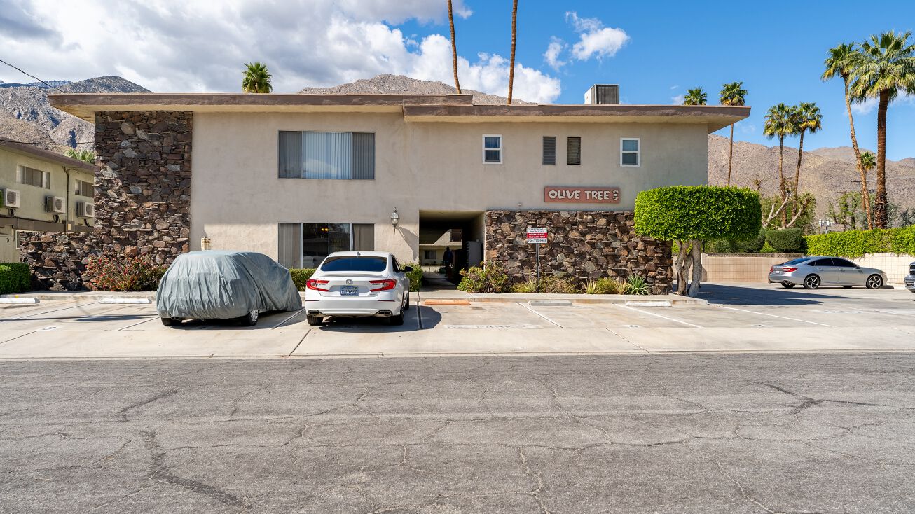 817 RIVERSIDE PLACE, PALM SPRINGS, CA 92264 | Crexi.com