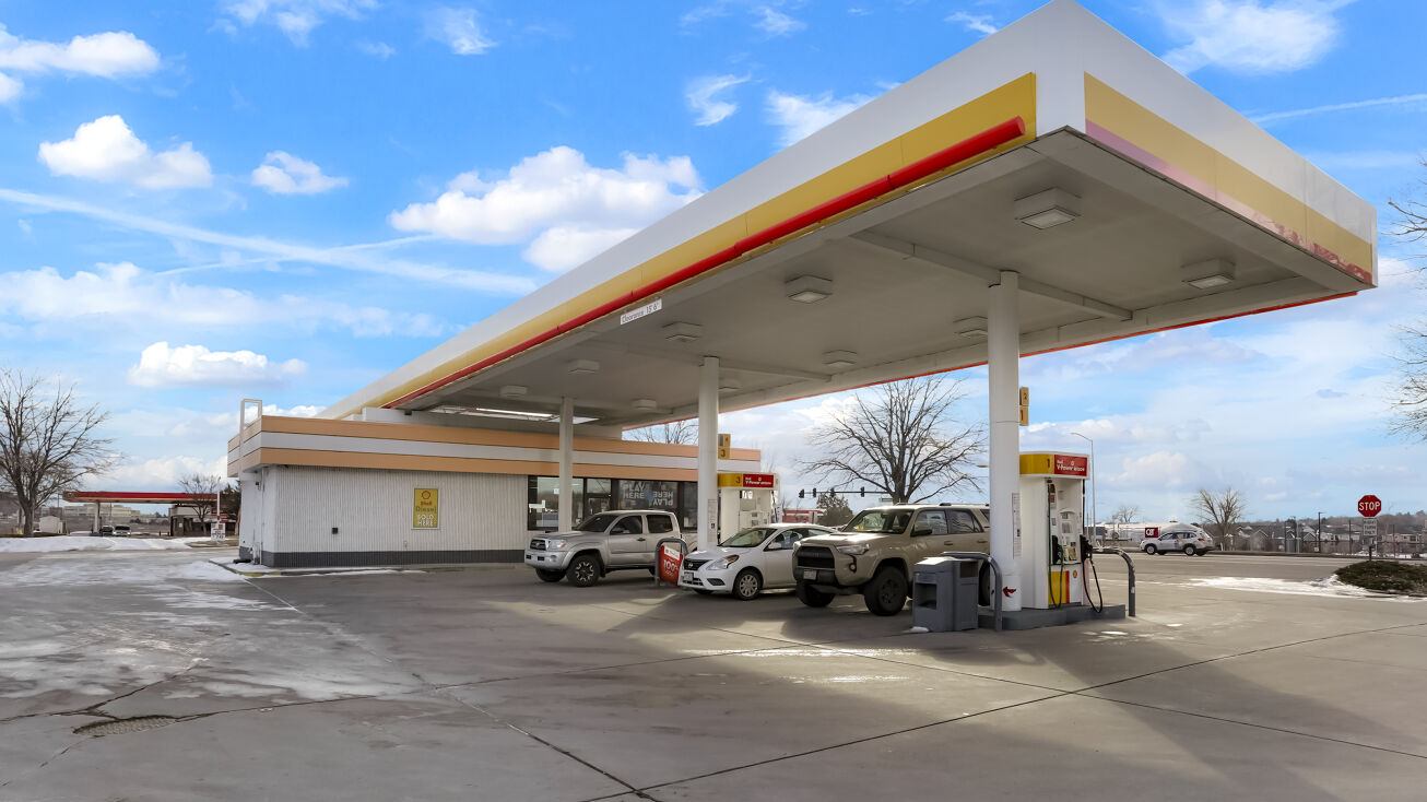 9201 Huron St, Thornton, CO 80260 | Crexi.com