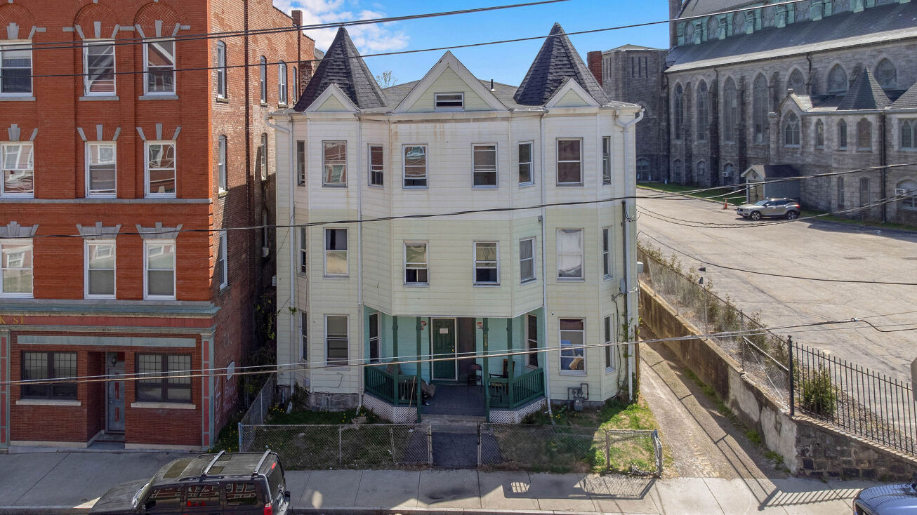 995 Bank St, Waterbury, CT 06708 | Crexi.com