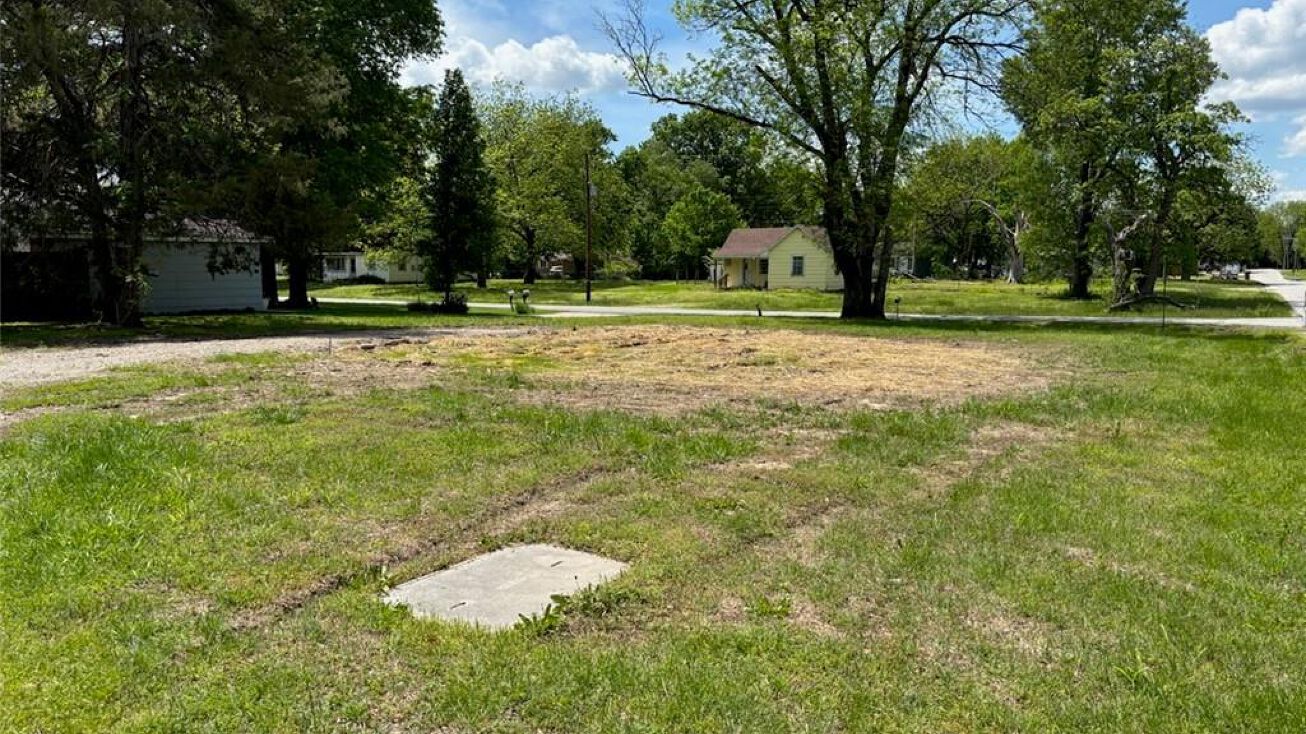 512 N Linn Street, Frontenac, KS 66763 | Crexi.com