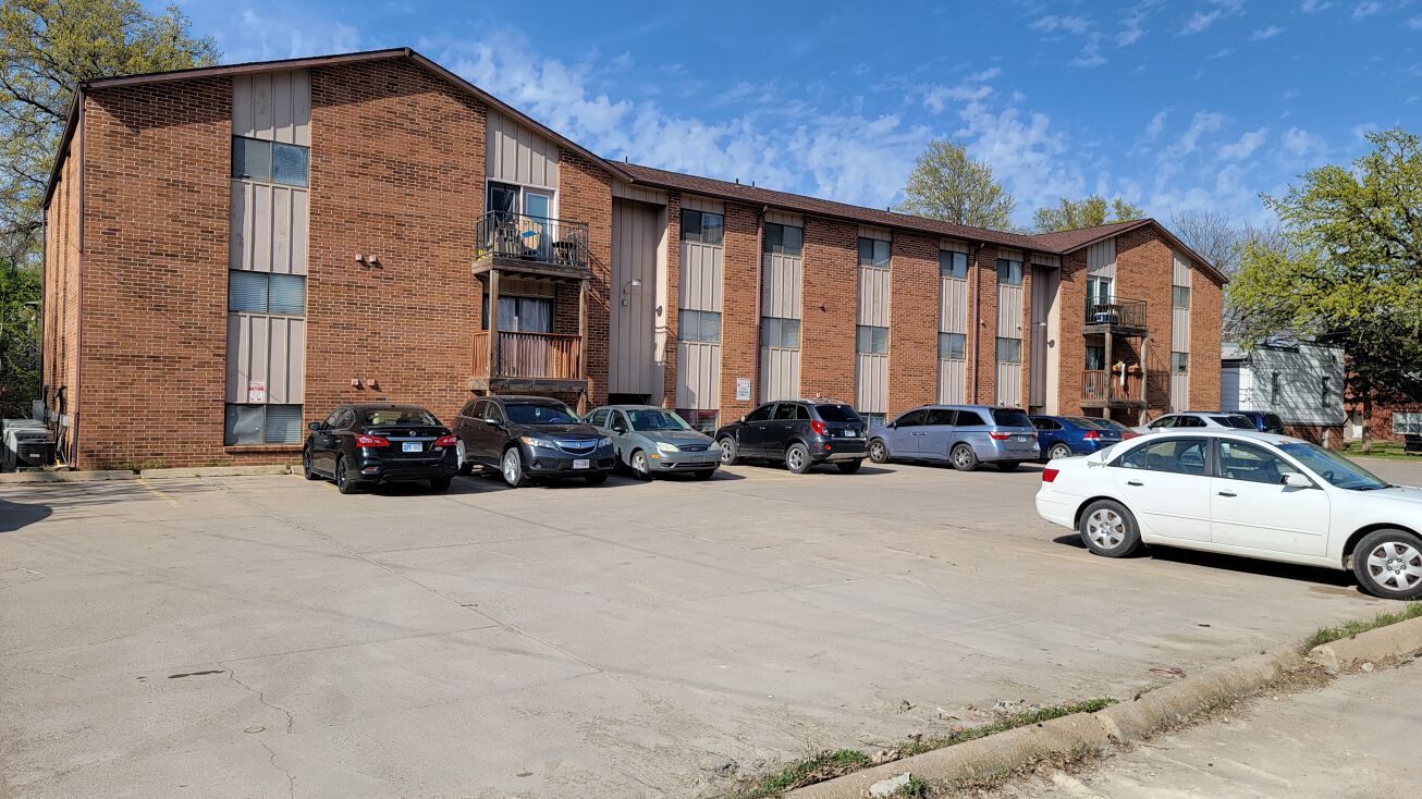 1111 Vattier, Manhattan, KS 66502 | Crexi.com