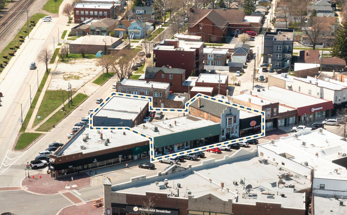 3740-3748 Grand Blvd, Brookfield, IL 60513 | Crexi.com