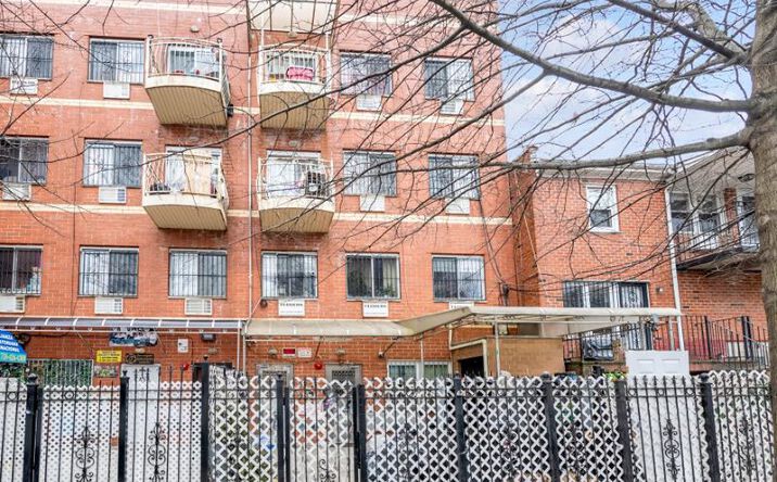 100-18 40th Rd, Queens, NY 11368 | Crexi.com