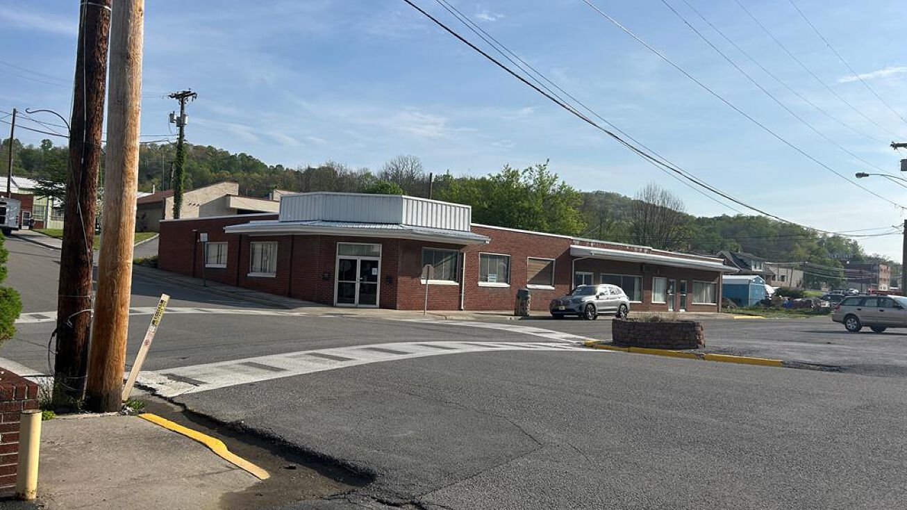 103 Spruce, Bluefield, VA 24605 | Crexi.com