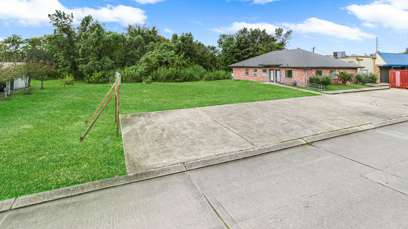 2916 South Lake Blvd, Violet, LA 70092 | Crexi.com