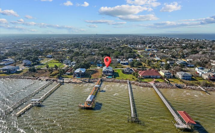 246 18th Street, San Leon, TX 77539 | Crexi.com