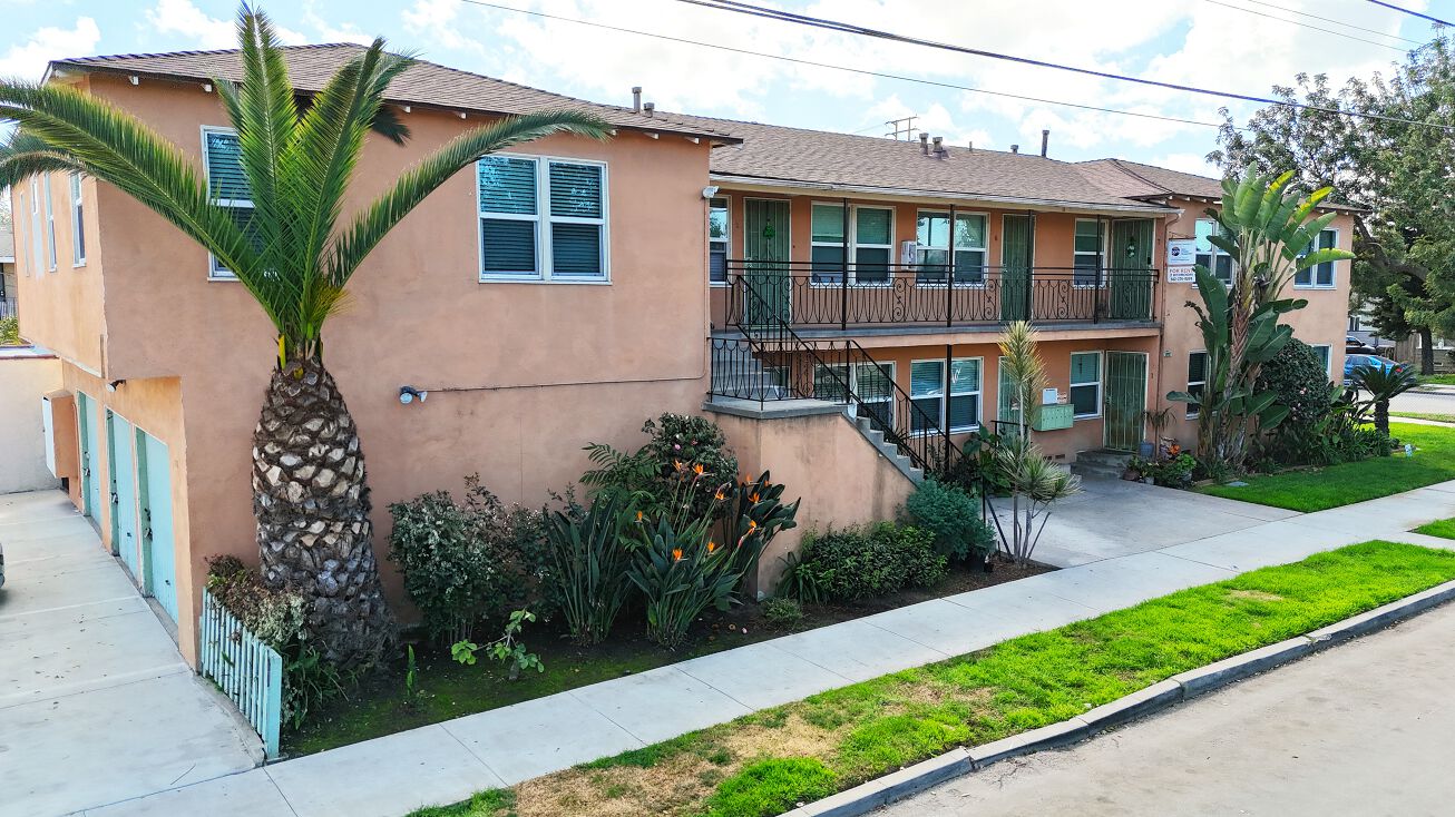 870 W 19th St, Long Beach, CA 90806 | Crexi.com