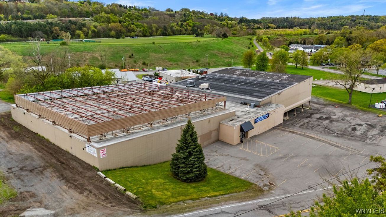 845 Cayuga Street, Lewiston, NY 14092 | Crexi.com