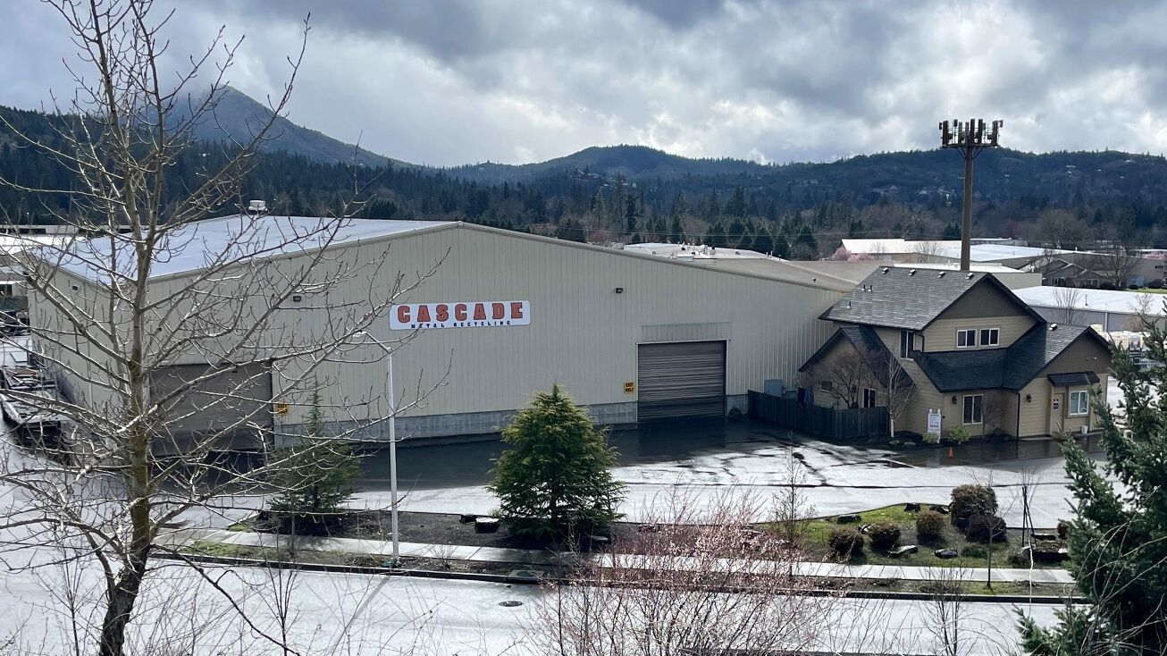 2207 NE Industry Drive, Grants Pass, OR 97526 | Crexi.com