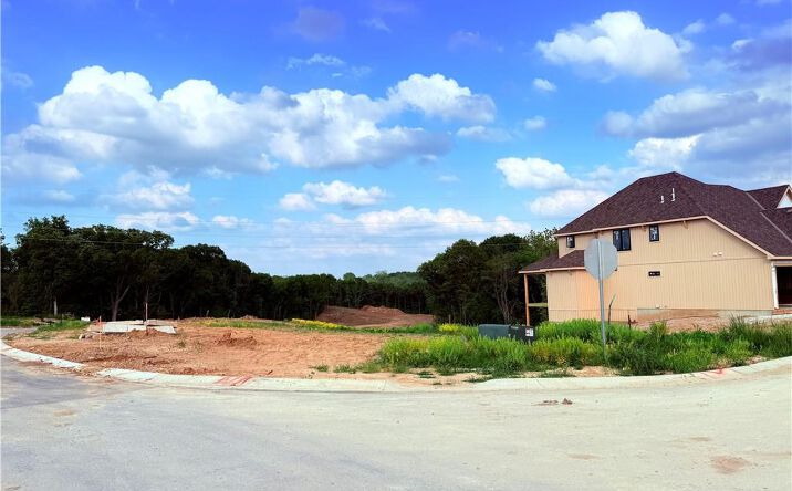 162 Montebella Drive, Riverside, MO 64150 | Crexi.com