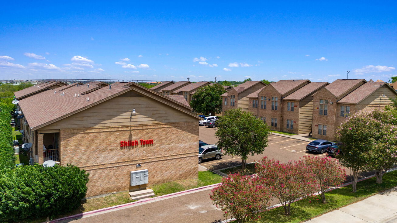 412 Shiloh Dr, Laredo, TX 78045 | Crexi.com