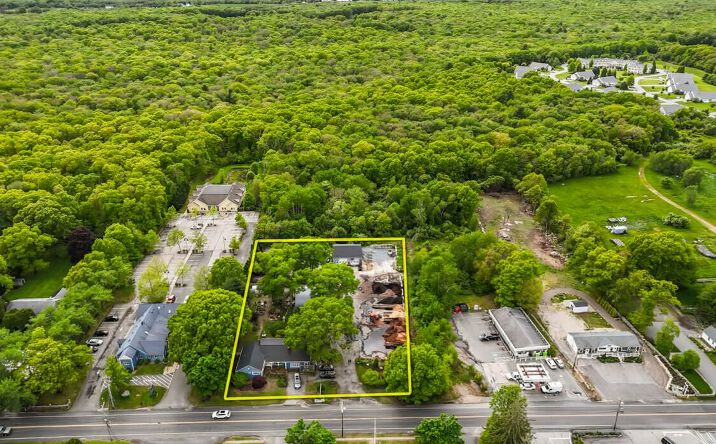 819-821 Main Rd, Westport, MA 02790 | Crexi.com