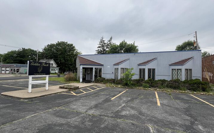 3105 N Prospect Rd, Peoria, IL 61603 | Crexi.com