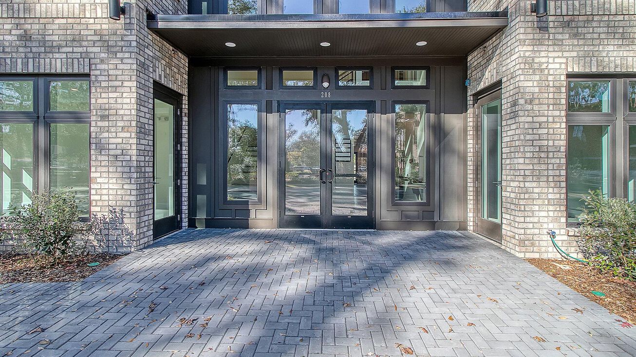208 N Cedar Street # 202, Summerville, SC 29483 | Crexi.com