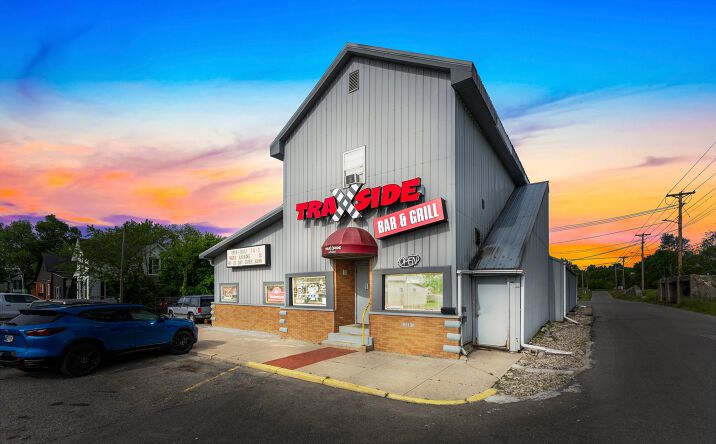 1137 W 15th St, Auburn, IN 46706 | Crexi.com