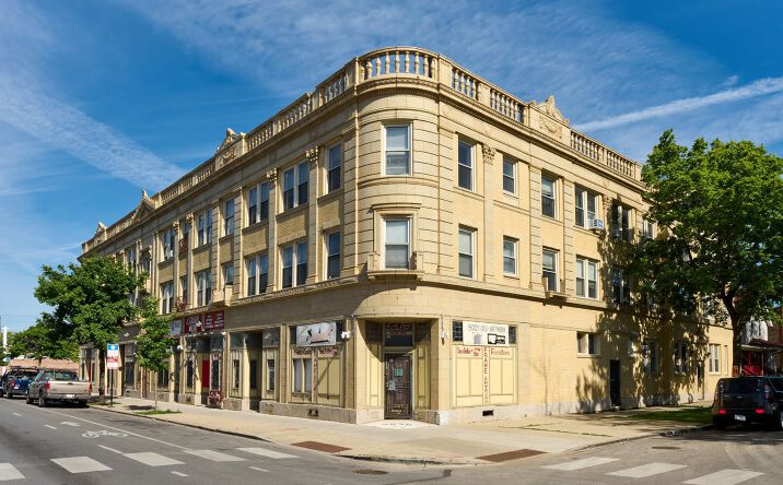 5636 - 48 W. Division Street, Chicago, IL 60651 | Crexi.com