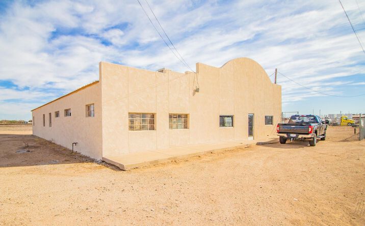 305 N 9th St, Slaton, TX 79364 | Crexi.com