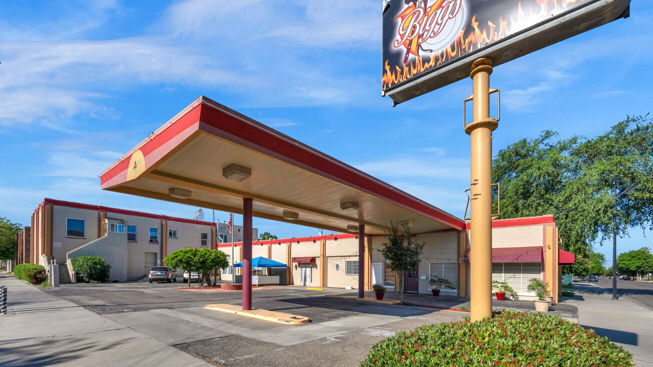 405 W D St, Lemoore, CA 93245 | Crexi.com