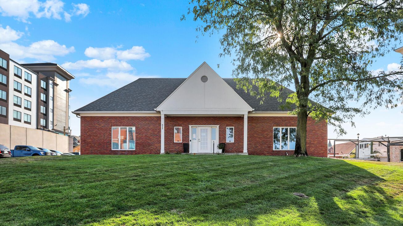 615 Russell Ave, Indianapolis, IN 46225 | Crexi.com