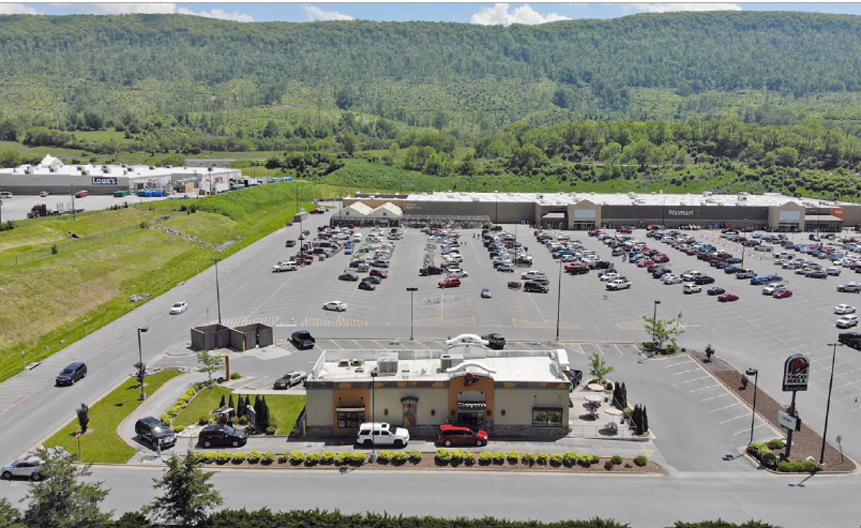 3951 COLLEGE AVE Bluefield VA 24605-2049 APN: 025-A-0049A | Crexi.com
