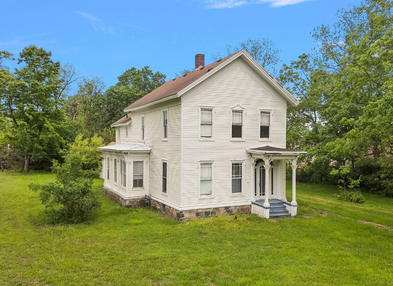 156 W GATES ST Bruce Township MI 48065-4457 APN: 14-01-35-151-025 ...