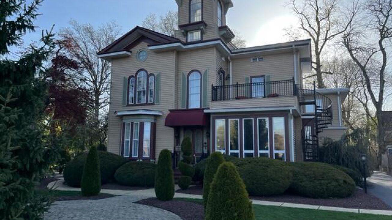 75 South Street, Freehold, NJ 07728 | Crexi.com