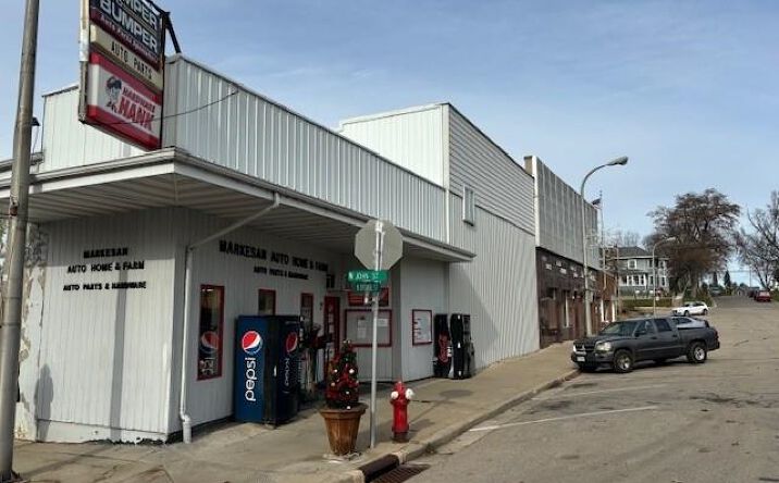 7 N Bridge, Markesan, WI 53946 | Crexi.com