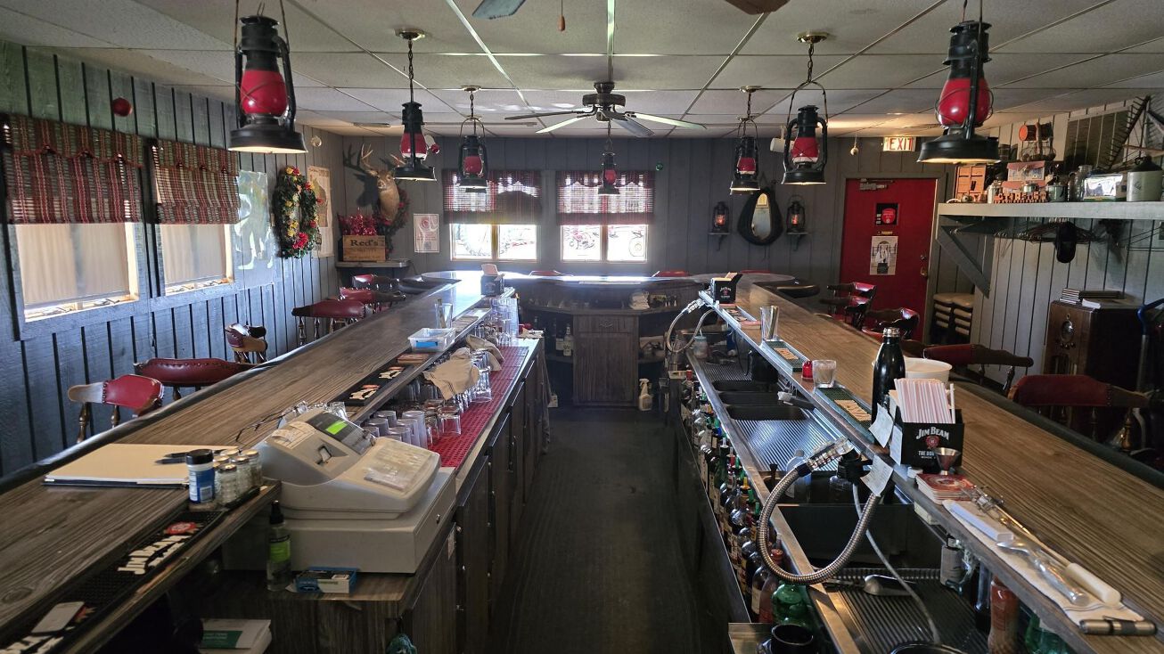 27569 Highway 81, Elk Grove, WI 53807 | Crexi.com