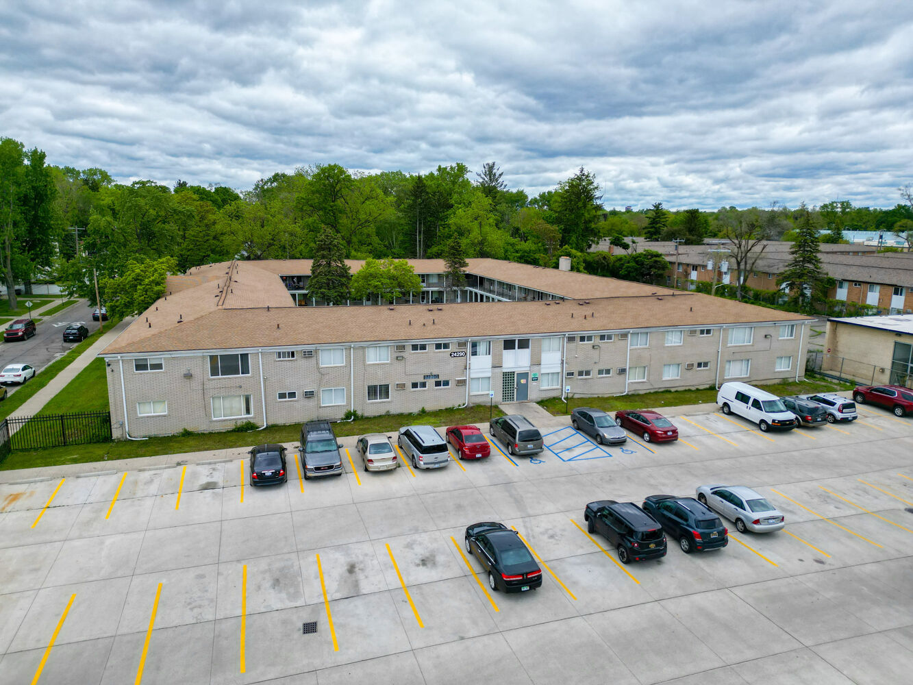 24290 W Seven Mile Rd, Detroit, MI 48219 | Crexi.com