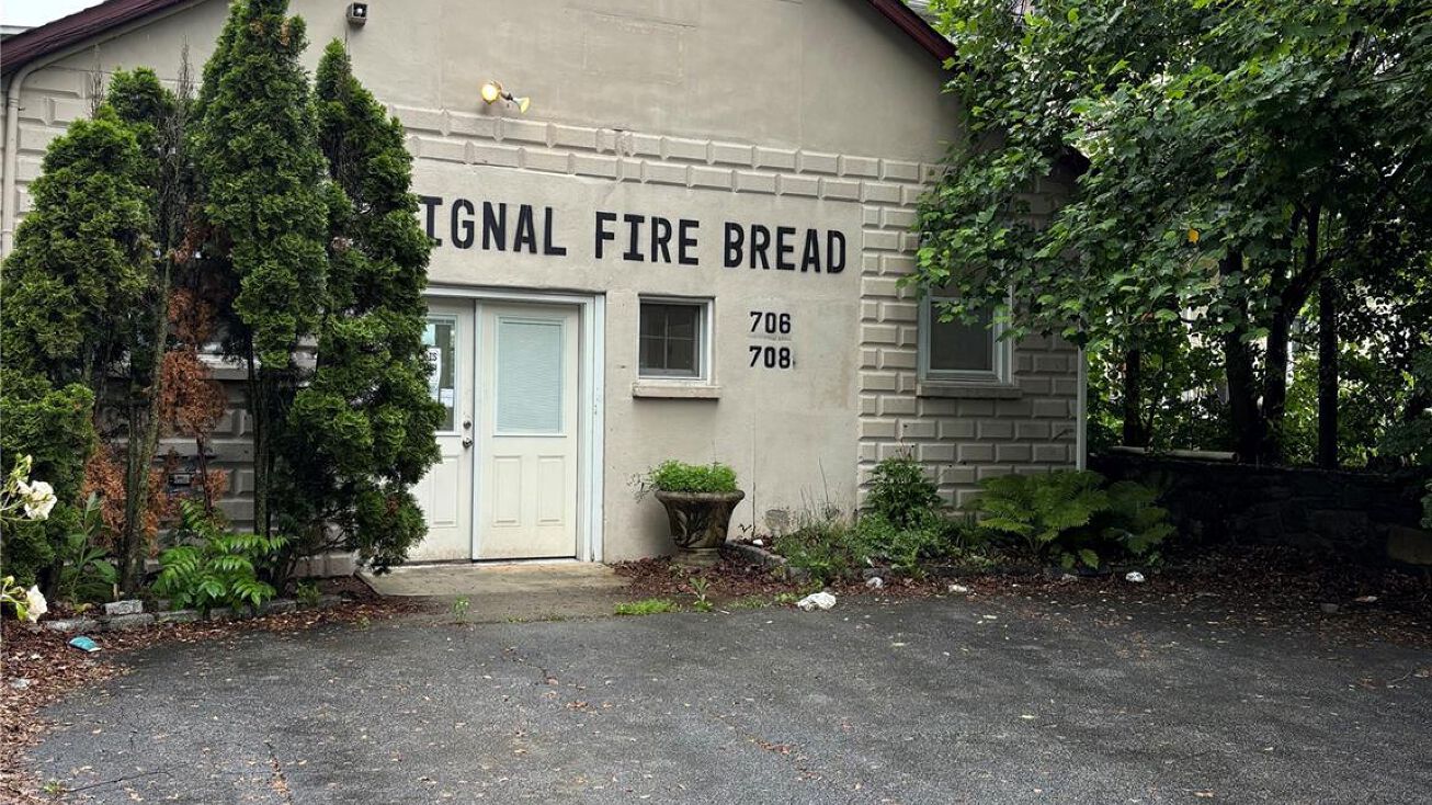 708 N Division Street, Peekskill, NY 10566-2202 | Crexi.com