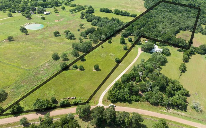 TBD Hranicky Rd, Schulenburg, USA 78956 | Crexi.com