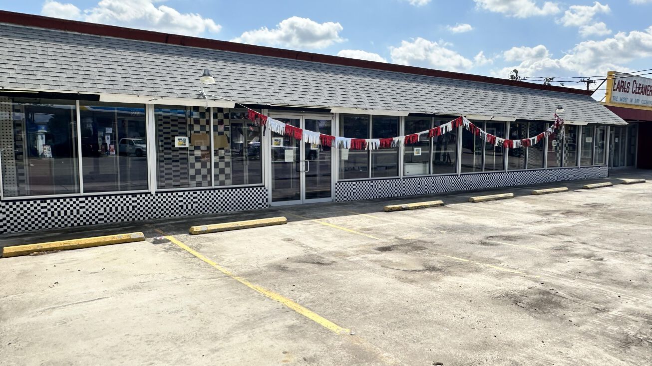 804 Lockhill Selma Rd, San Antonio, TX 78213 | Crexi.com