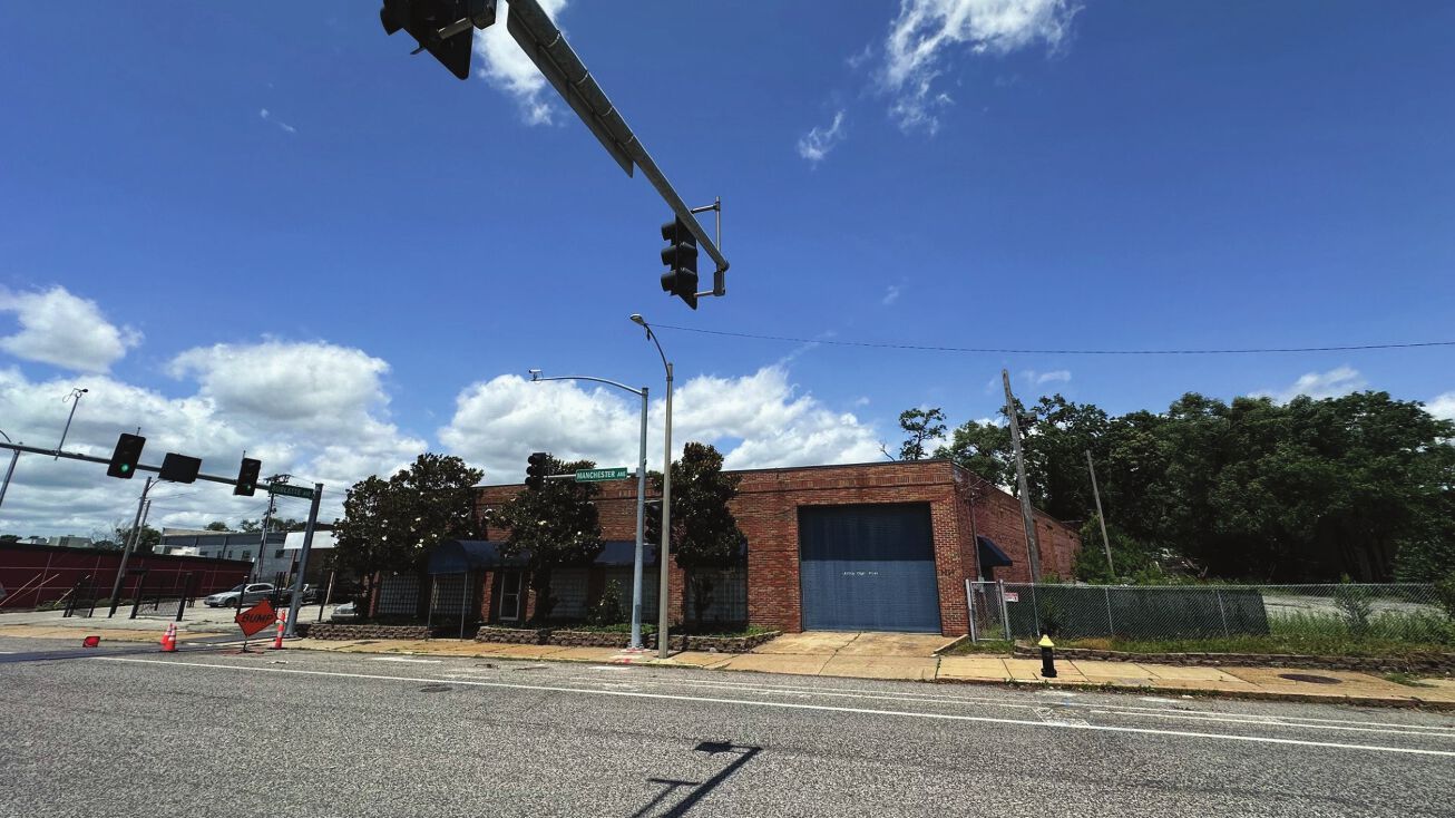 5601-5577 Manchester Rd, St. Louis, MO 63110 | Crexi.com