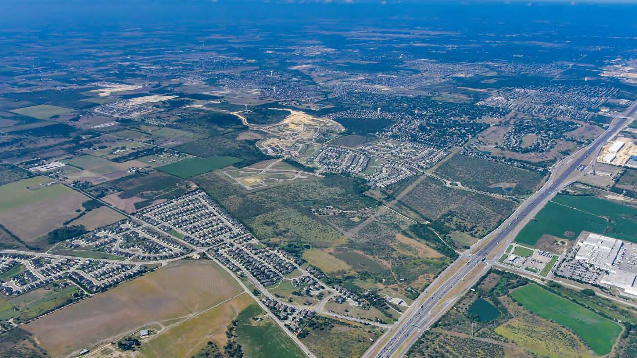Southeast Corner of IH-35 and Schwab Road, New Braunfels, TX 78132 ...