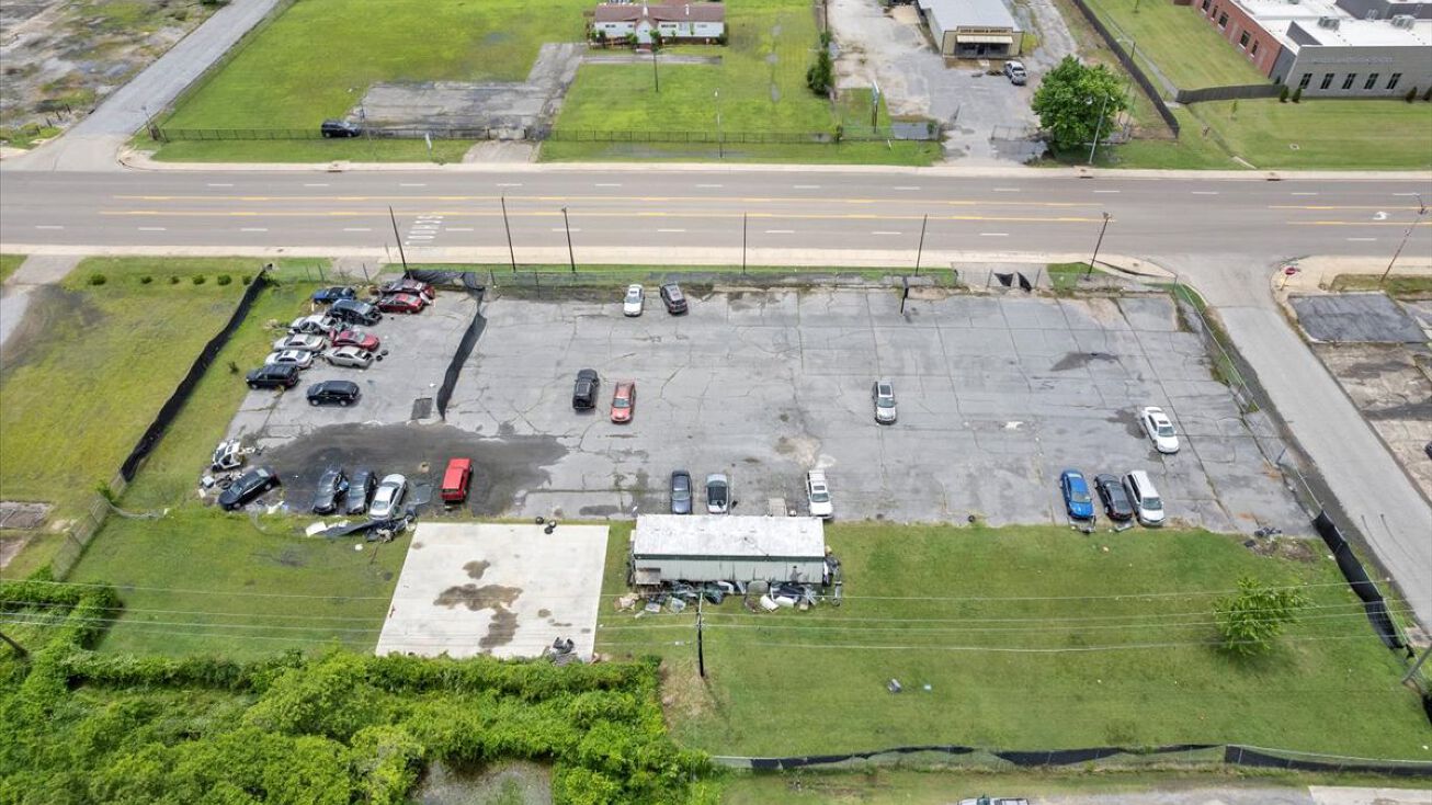 2600 E Broadway Ave, West Memphis, AR 72301 | Crexi.com