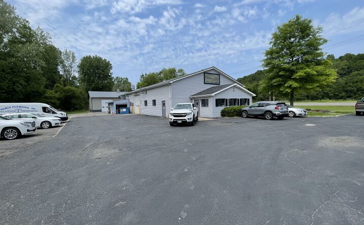 7696 NY-31, Lyons, NY 14489 | Crexi.com