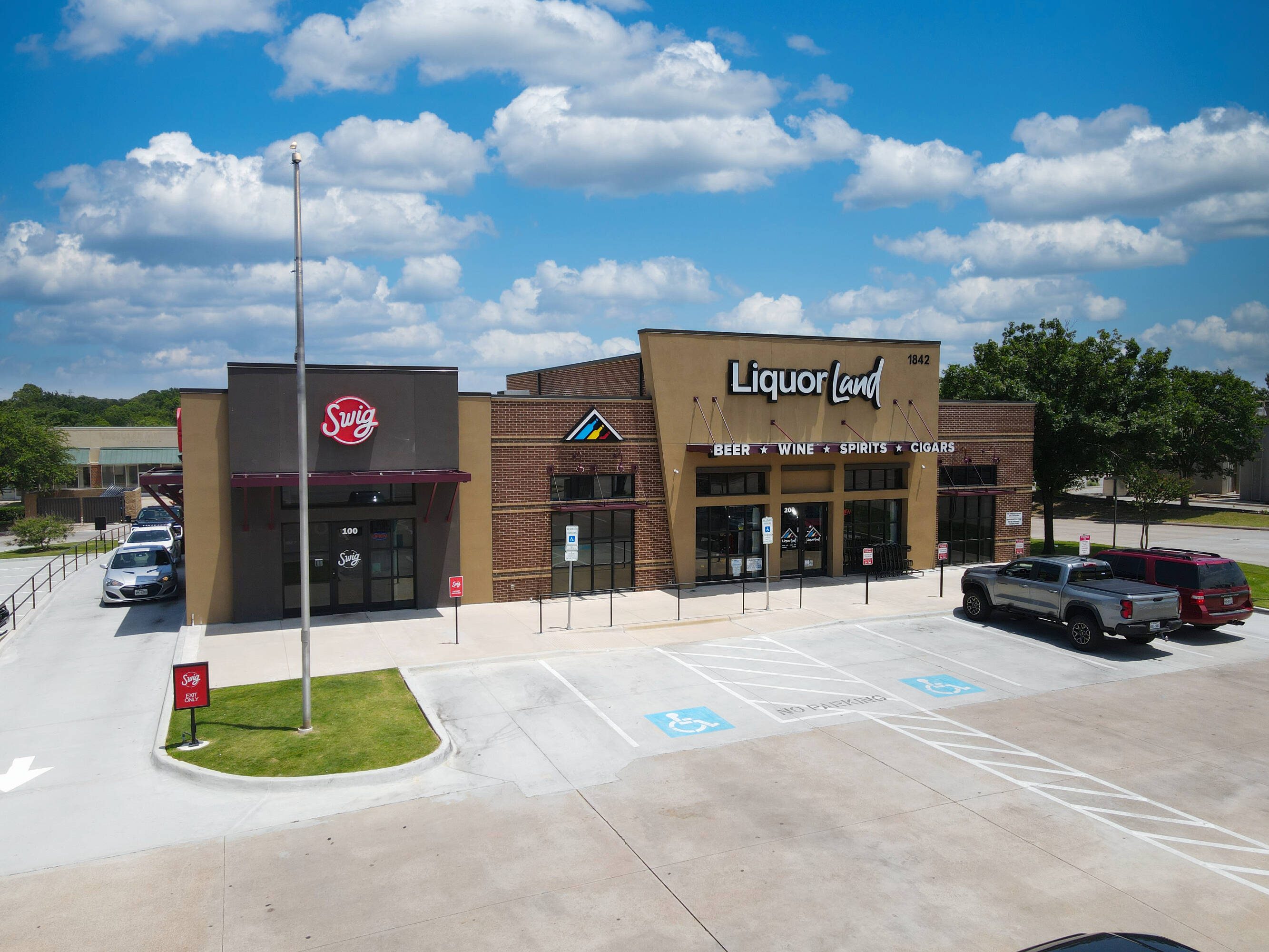 1842 Precinct Line Road, Hurst, TX 76054 | Crexi.com