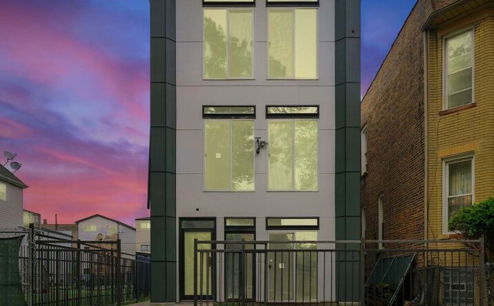 1521 E 65th St, Chicago, IL 60637 | Crexi.com