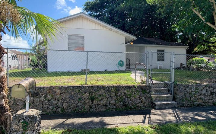 6290 SW 39th St, Miami, FL 33155 | Crexi.com