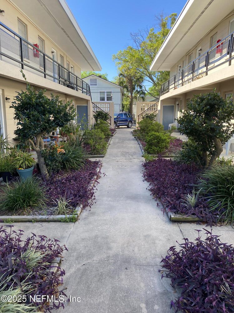 916 & 924 CHILDREN Way, Jacksonville, FL 32207 | Crexi.com