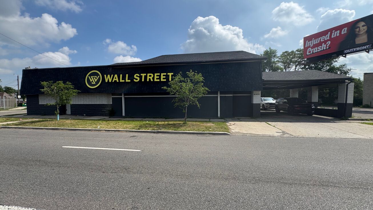 18458 James Couzens Fwy, Detroit, MI 48235 | Crexi.com